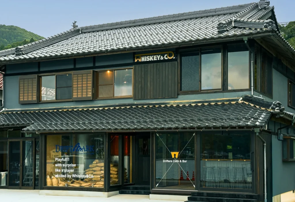 ジャパニーズバーボンという新しいスタイルを貫くAMA Whiskey&Co.が第一号加盟蒸留所となる「Distillery Drift ...
